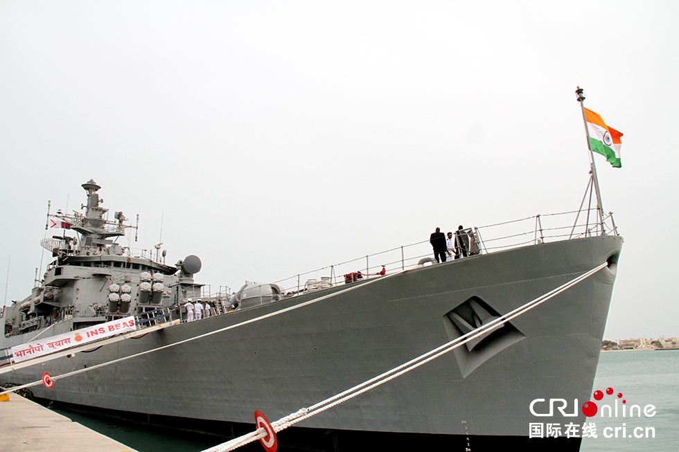 七国军舰抵达卡塔尔参加海防展 美军舰携带激光武器亮相-国际在线