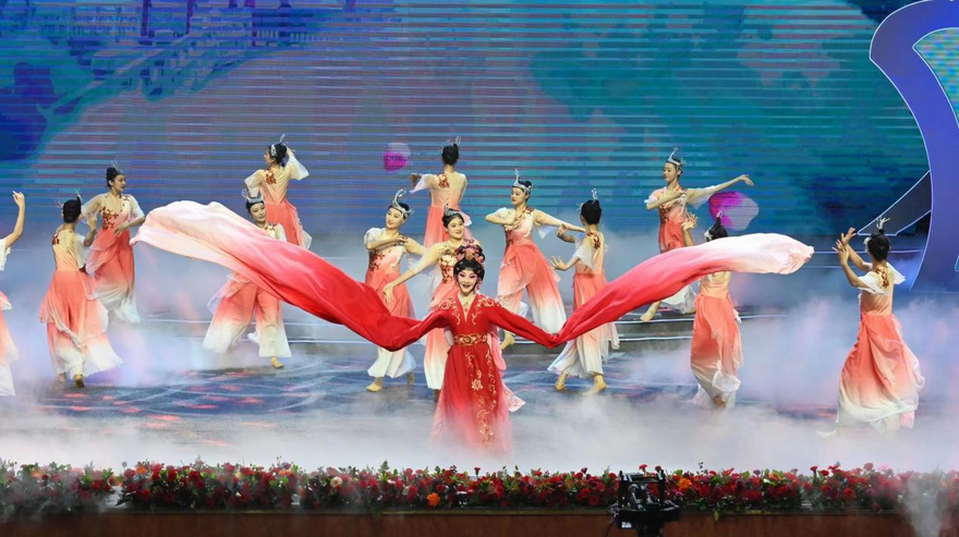 Week of Huangmei Opera in Anqing Opens for Upcoming National Day Holiday