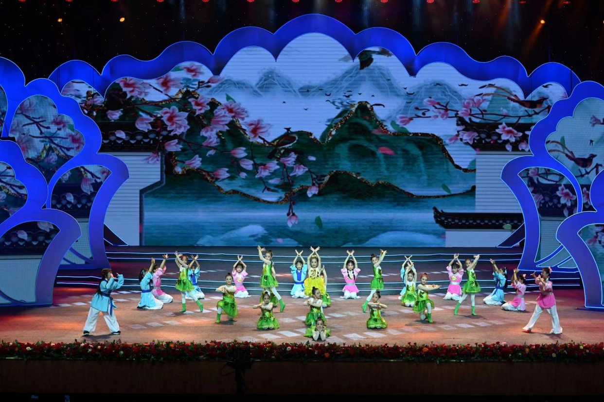 Week of Huangmei Opera in Anqing Opens for Upcoming National Day Holiday