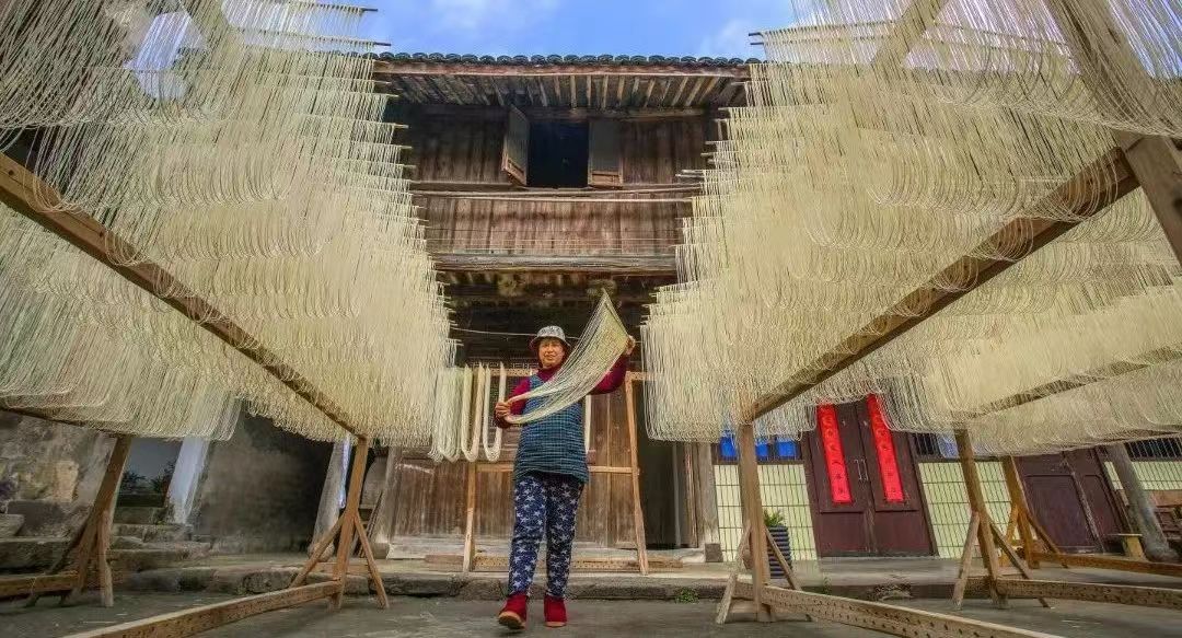 Tonglu Xinhe Suomian Opens in Hangzhou