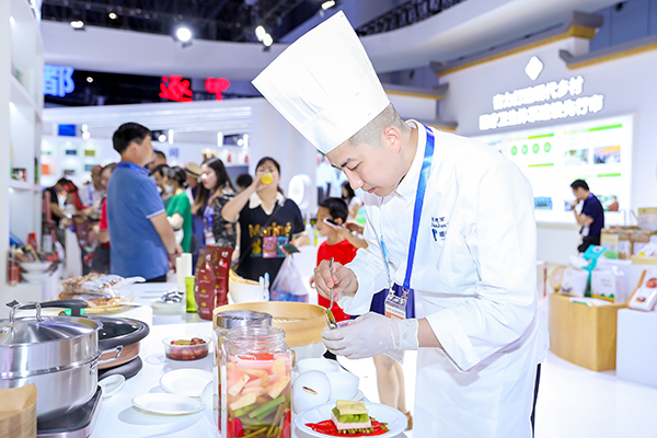 眉山：创新设计理念 把三苏祠和永丰村“搬”进西博会-国际在线