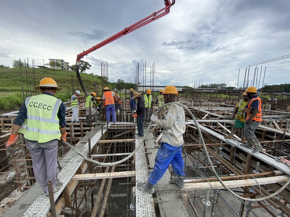 资讯有故事丨中国援所罗门群岛体育场项目：“一带一路”上传递友谊 - 国际在线移动版