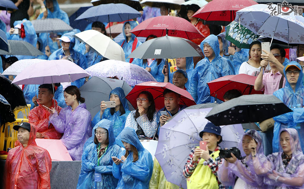 Sing Miao’s songs and dance together in Pengshui