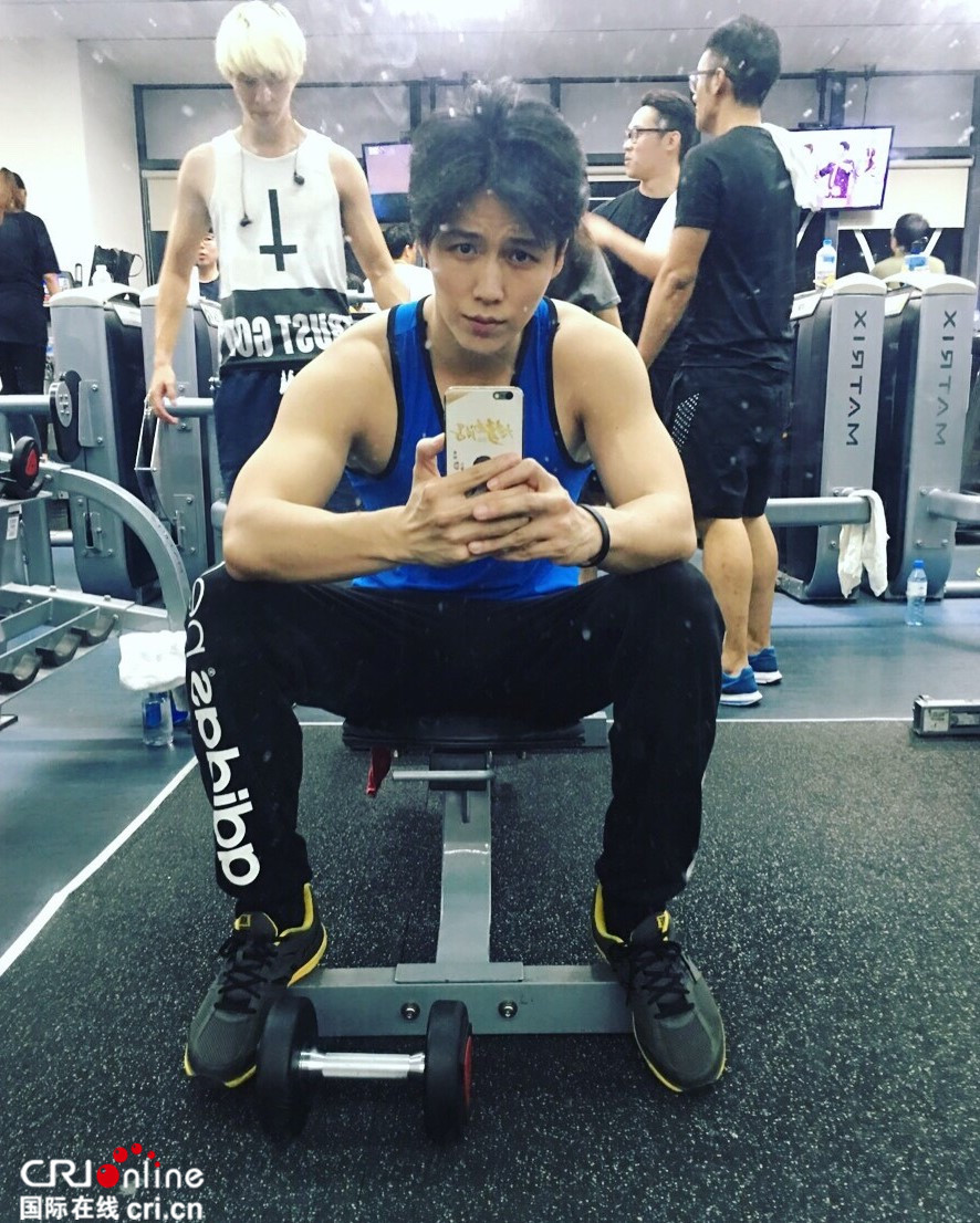 韦贵妃张庭儿子林禹参加《快男》遭曝光 （图）- 国际在线移动版